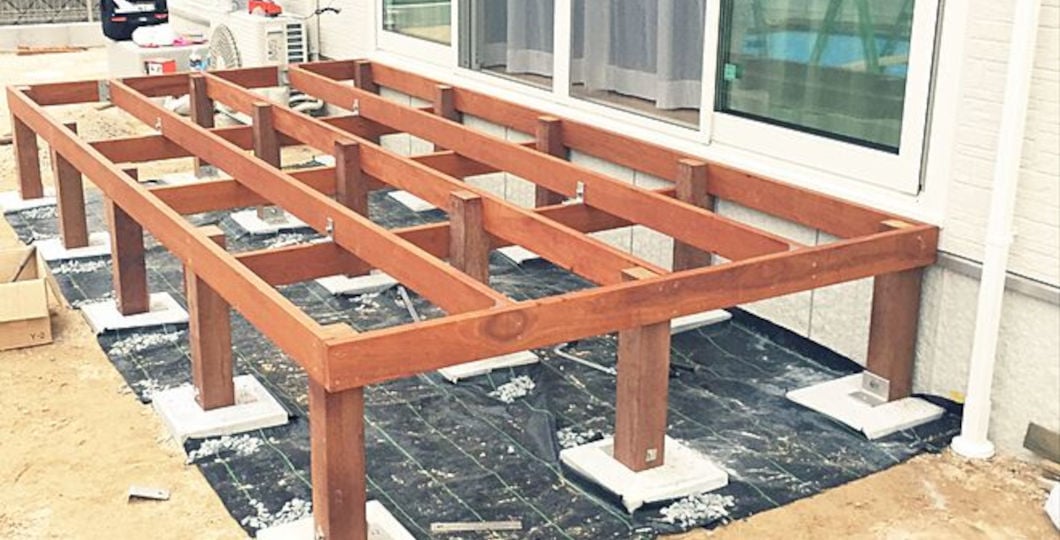 Comment et pourquoi poser une terrasse sur solives